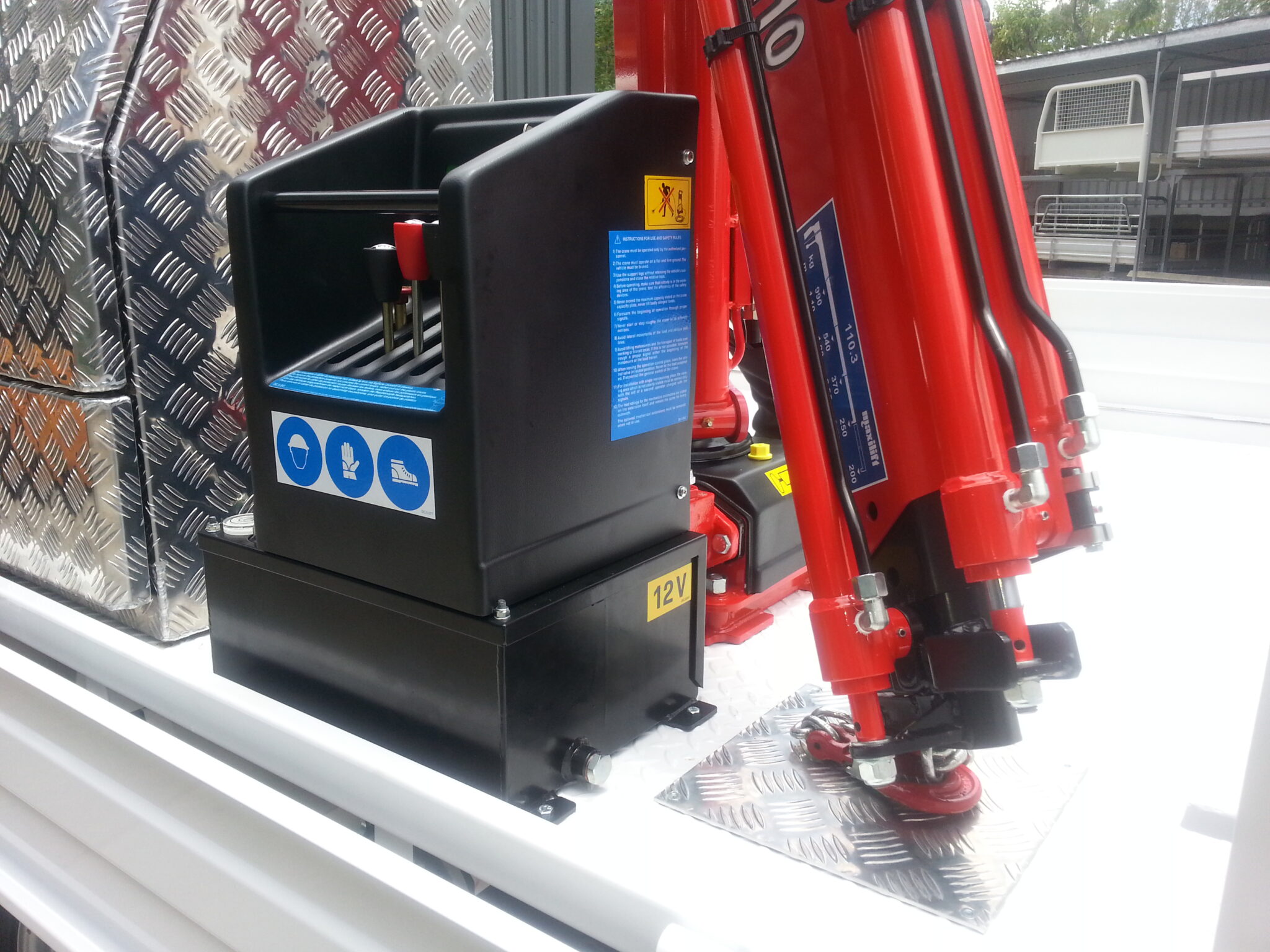 Maxilift - ML110-3 E | Kev's Cranes